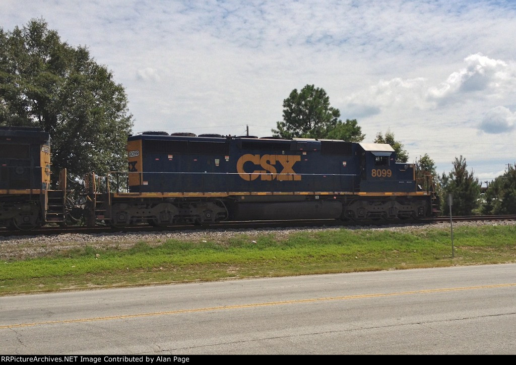 CSX 8099 and 7736 wait for green with double-stacks